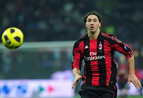 Khi Ibra không thể 'sống' bằng bóng sống