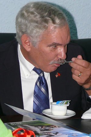 Thứ trưởng Bộ Nông nghiệp Mỹ thăm nhà máy sữa Vinamilk